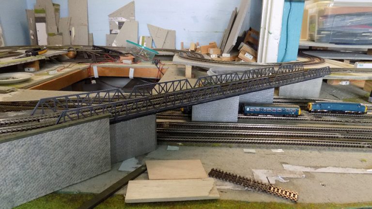 Multi level n scale layout - Model railroad layouts plansModel railroad ...