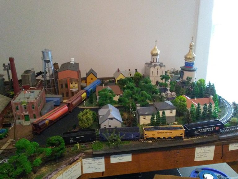 HO scale church - Model railroad layouts plansModel railroad layouts plans