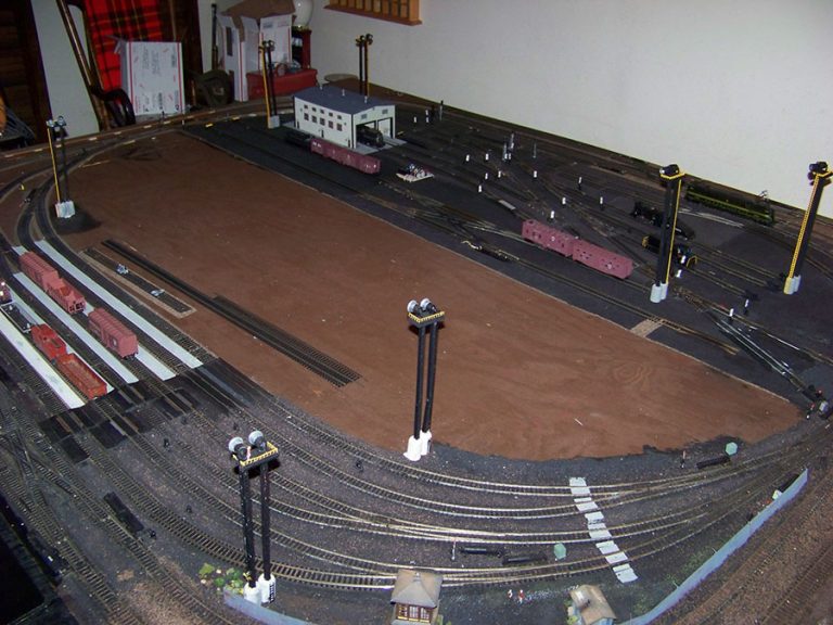 HO scale engine yard buildings - Model railroad layouts plansModel ...