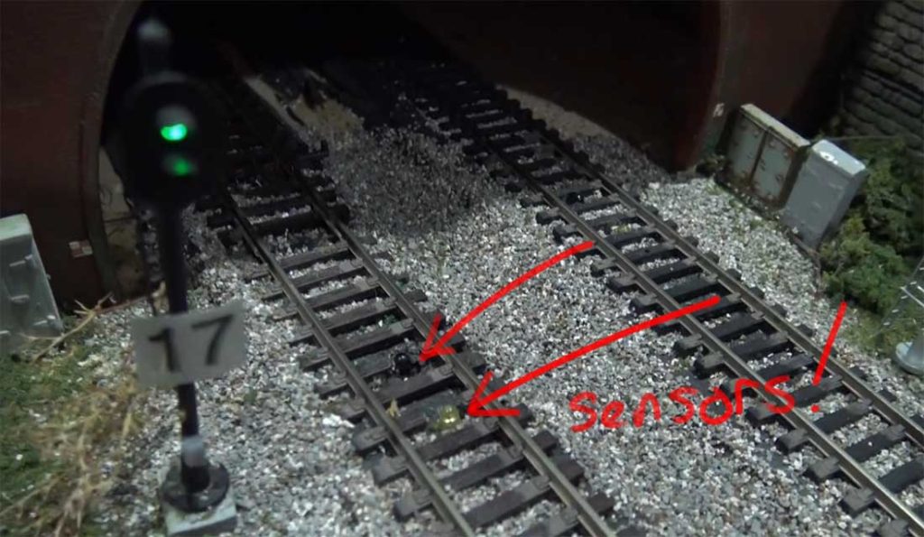 Model train crossing signals - Model railroad layouts plansModel ...