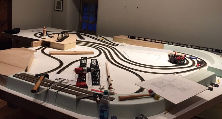 HO scale train layout 6x4 - Model railroad layouts plansModel railroad ...