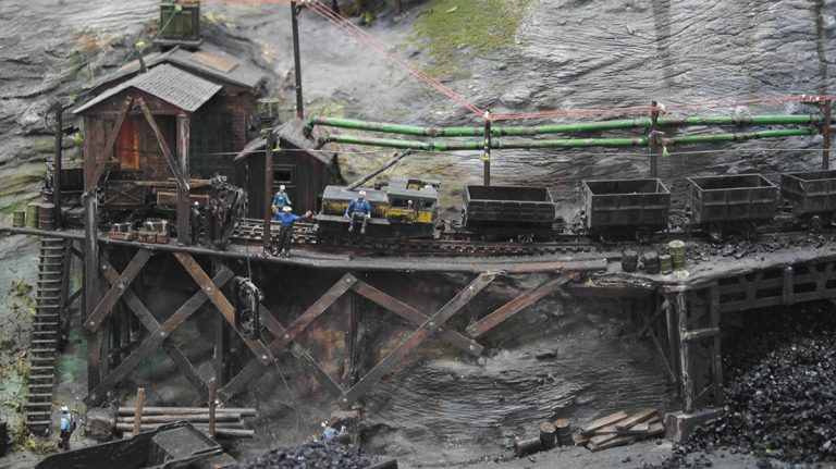 HO scale coal mines - Model railroad layouts plansModel railroad ...