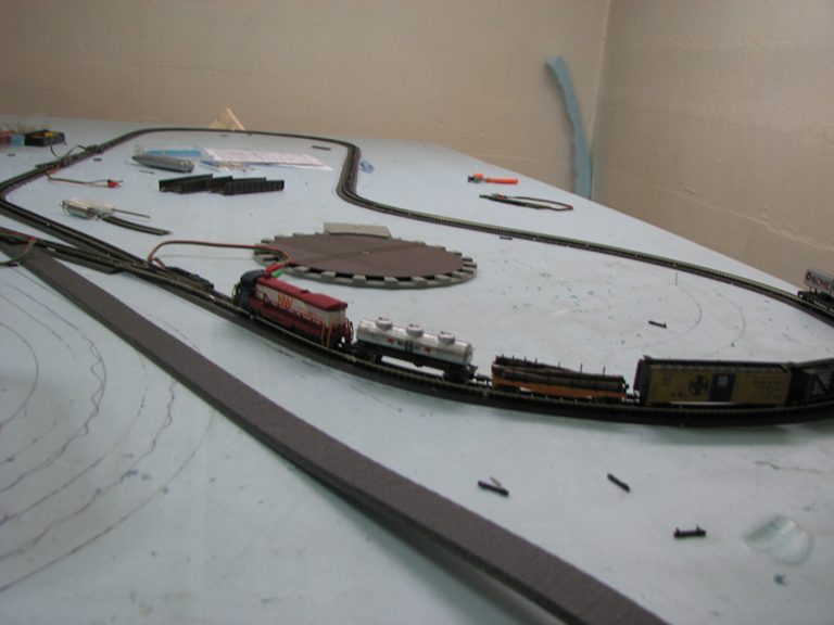 Old Taz - from the start to the 'finish' of his layout - Model railroad ...