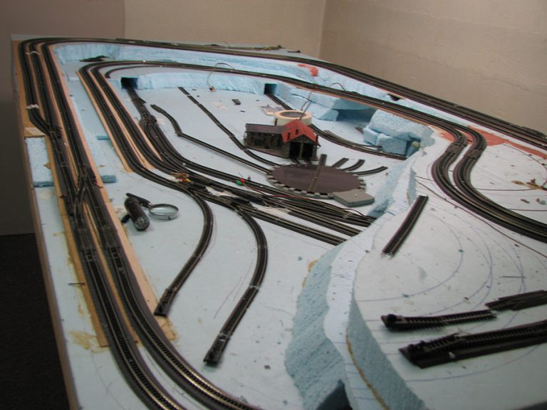 Old Taz - from the start to the 'finish' of his layout - Model railroad ...
