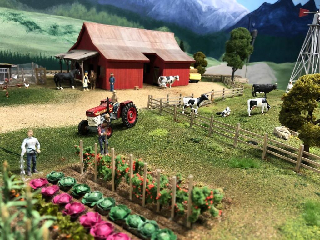 HO scale farmhouse - Model railroad layouts plansModel railroad layouts ...