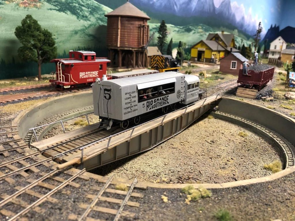 HO scale farmhouse - Model railroad layouts plansModel railroad layouts ...