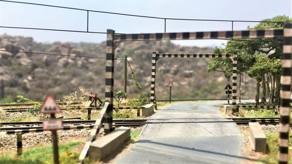 HO scale railroad signs - Model railroad layouts plansModel railroad ...