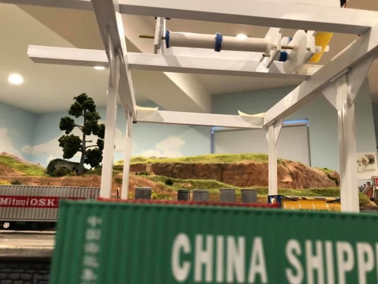 HO scale crawler crane - Model railroad layouts plansModel railroad ...