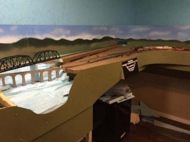 N Scale Northern Pacific Freight cars - Model railroad layouts ...