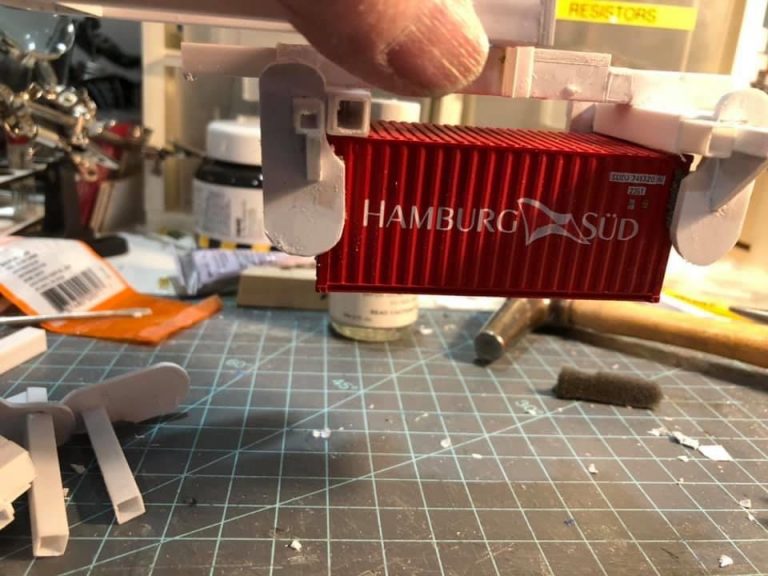 HO scale crawler crane - Model railroad layouts plansModel railroad ...