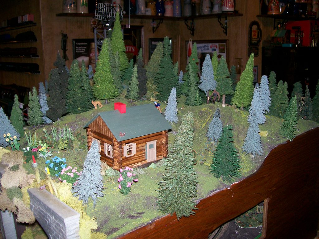 Post war Lionel trains - Model railroad layouts plansModel railroad ...