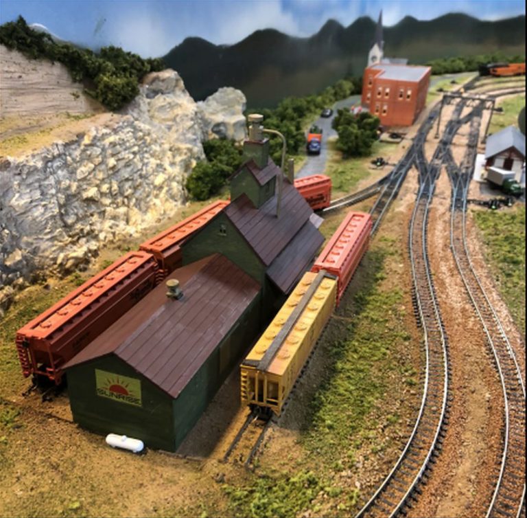 N Scale Northern Pacific Freight cars - Model railroad layouts ...