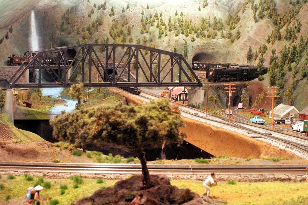 Vintage O gauge trains - Model railroad layouts plansModel railroad ...