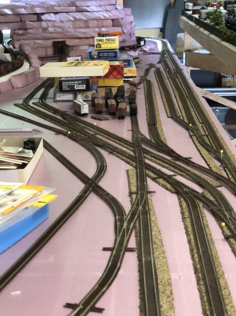 N scale double tracks - Model railroad layouts plansModel railroad ...
