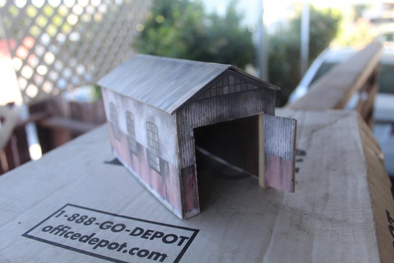 John scratch builds an engine shed - Model railroad layouts plansModel ...