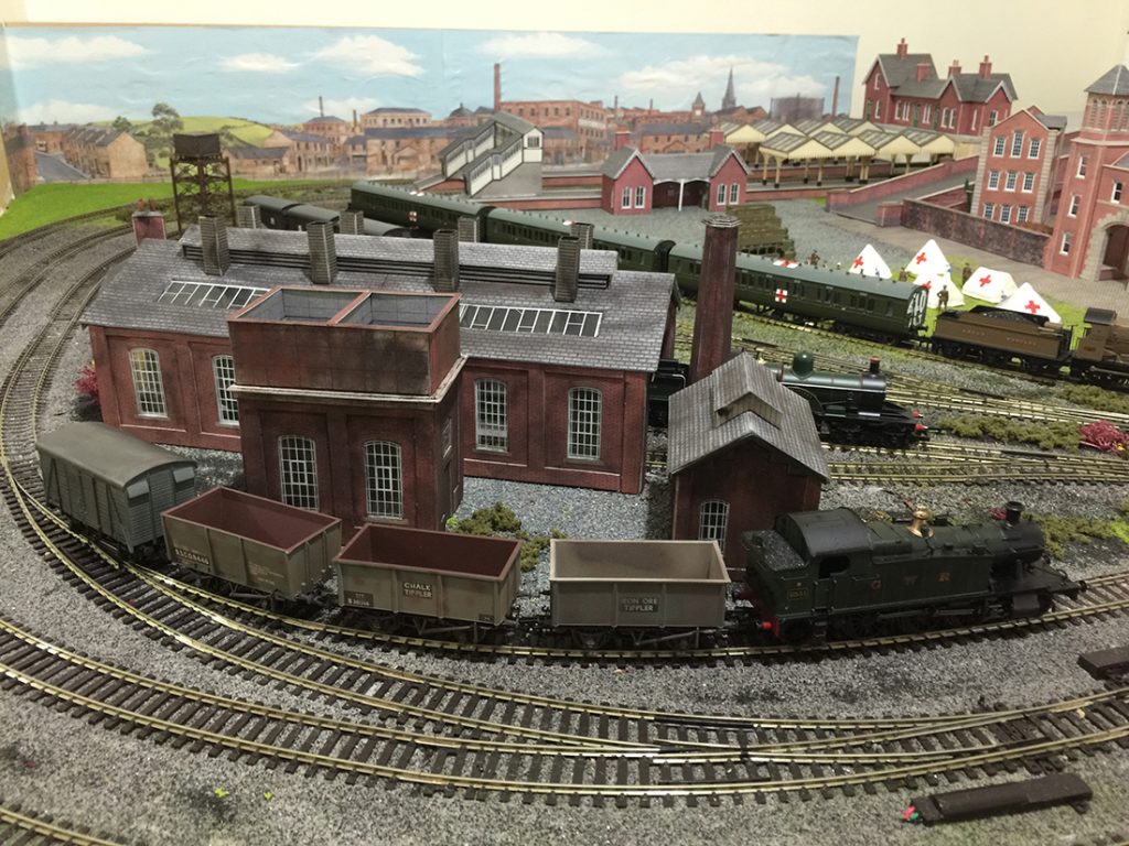 N scale military layout - Model railroad layouts plansModel railroad ...