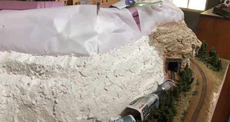 N scale mountain scenery - Model railroad layouts plansModel railroad ...