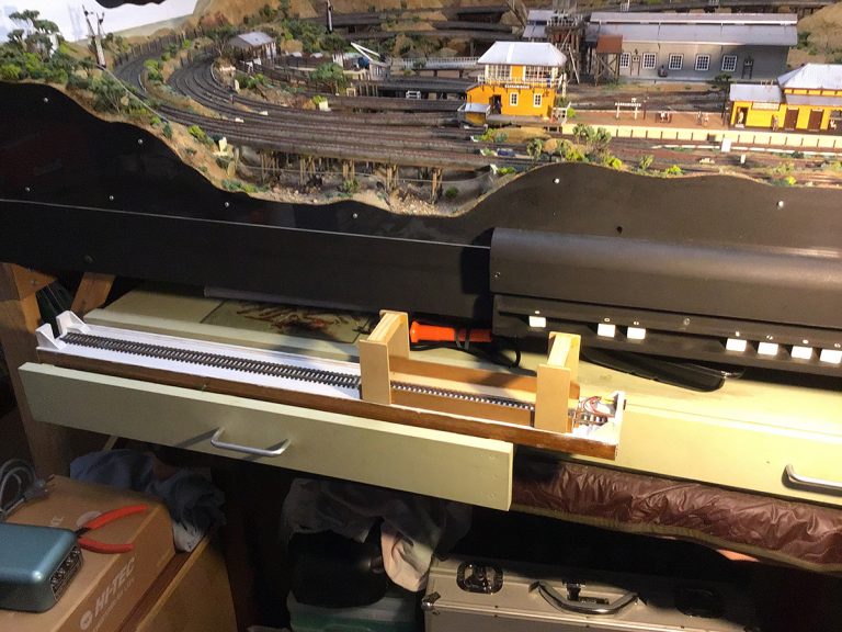 HO scale elevated train track - Model railroad layouts plansModel ...