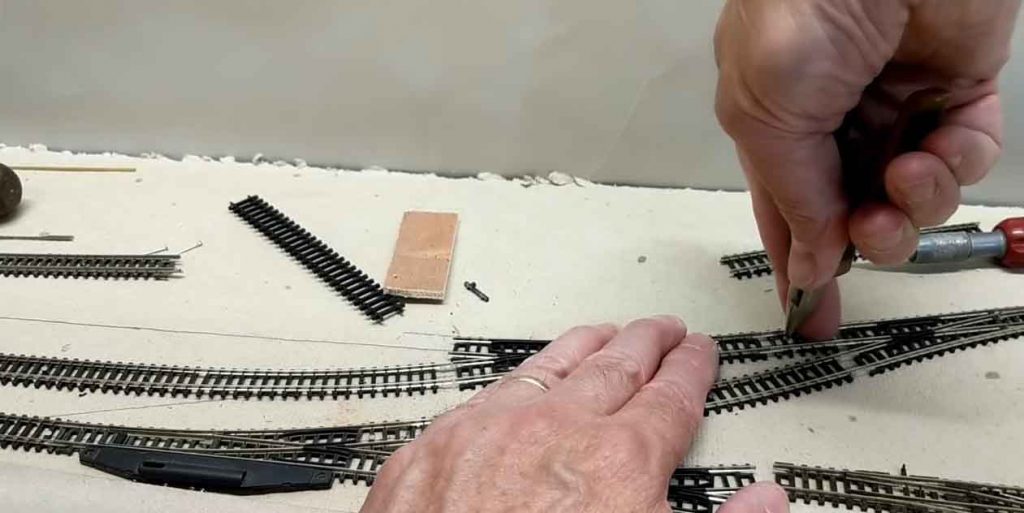 Atlas N scale turnouts - Model railroad layouts plansModel railroad ...