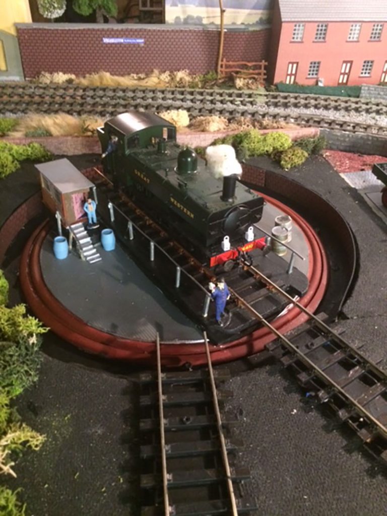 How to build a model train turntable - Model railroad layouts ...