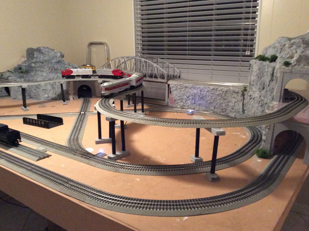 How to paint a model train - Model railroad layouts plansModel railroad ...