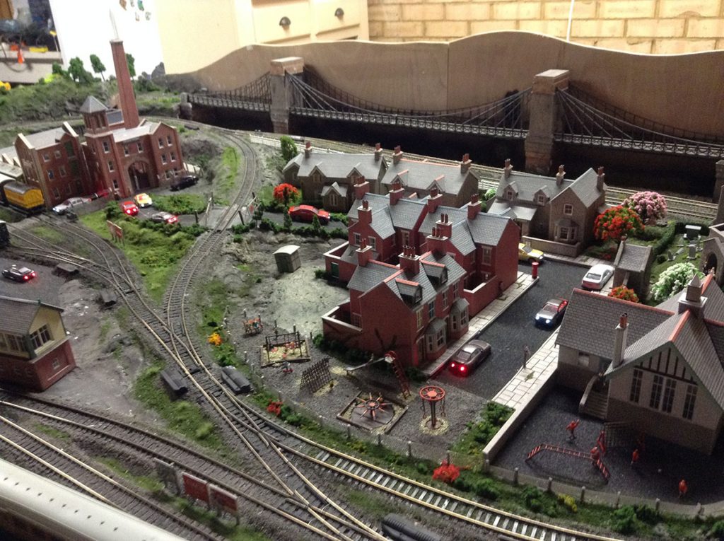 Hornby DCC - Model railroad layouts plansModel railroad layouts plans