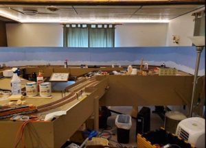 L shaped HO scale layout - Model railroad layouts plansModel railroad ...
