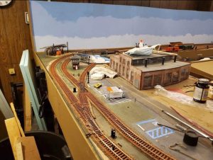 L shaped HO scale layout - Model railroad layouts plansModel railroad ...