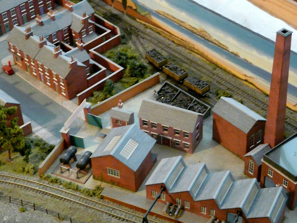 N scale train layout - Model railroad layouts plansModel railroad ...