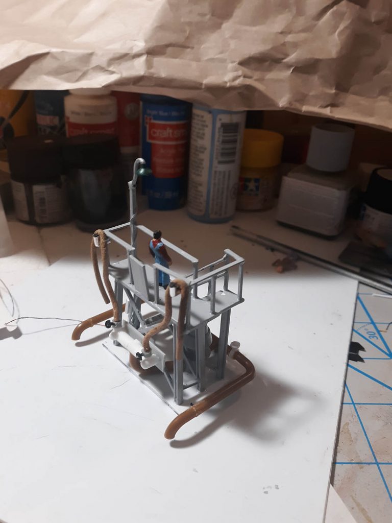 HO scale oil tank cars - Model railroad layouts plansModel railroad ...