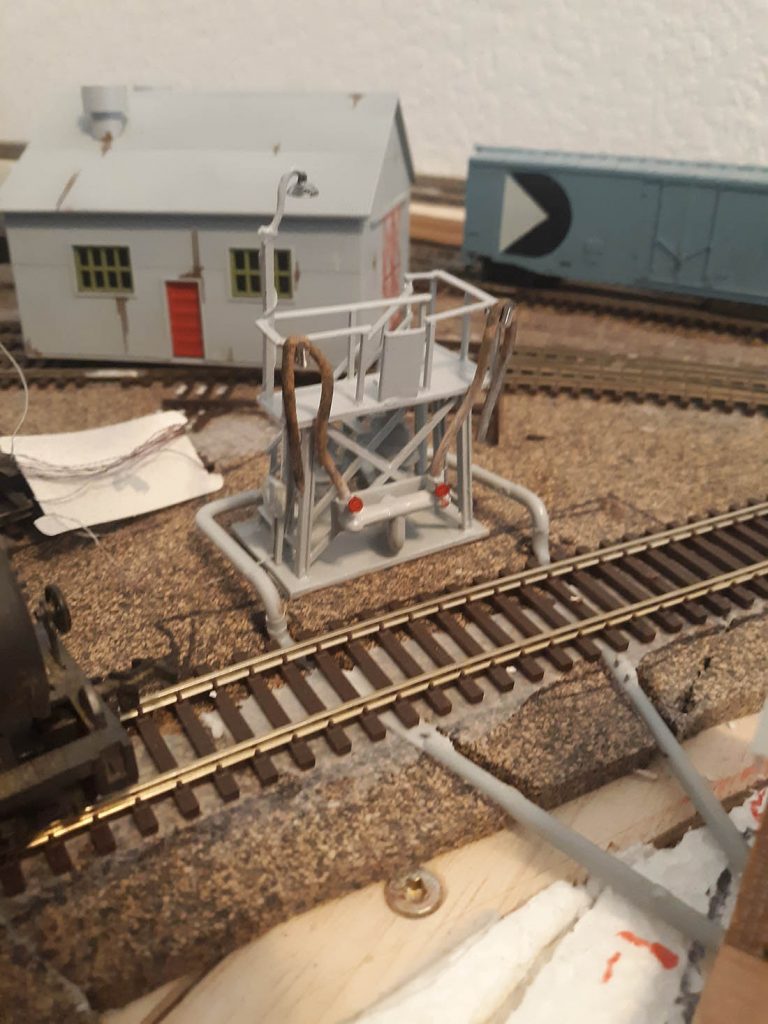 HO scale oil tank cars - Model railroad layouts plansModel railroad ...