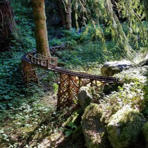 G scale garden layout - Model railroad layouts plansModel railroad ...