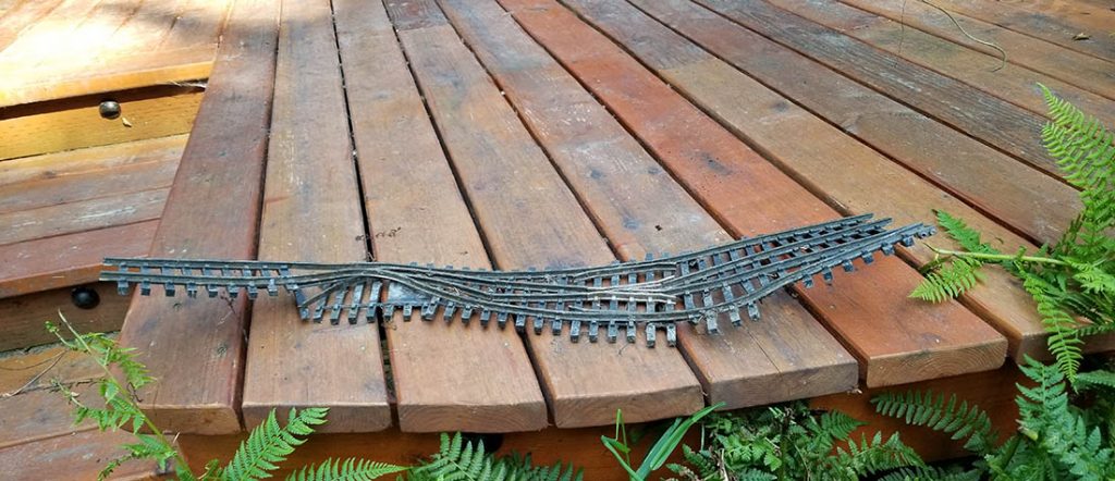 G scale garden layout - Model railroad layouts plansModel railroad ...