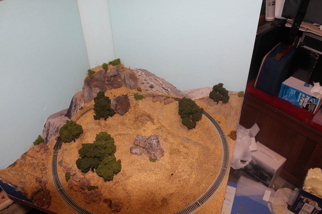 N scale EZ track layout - Model railroad layouts plansModel railroad ...