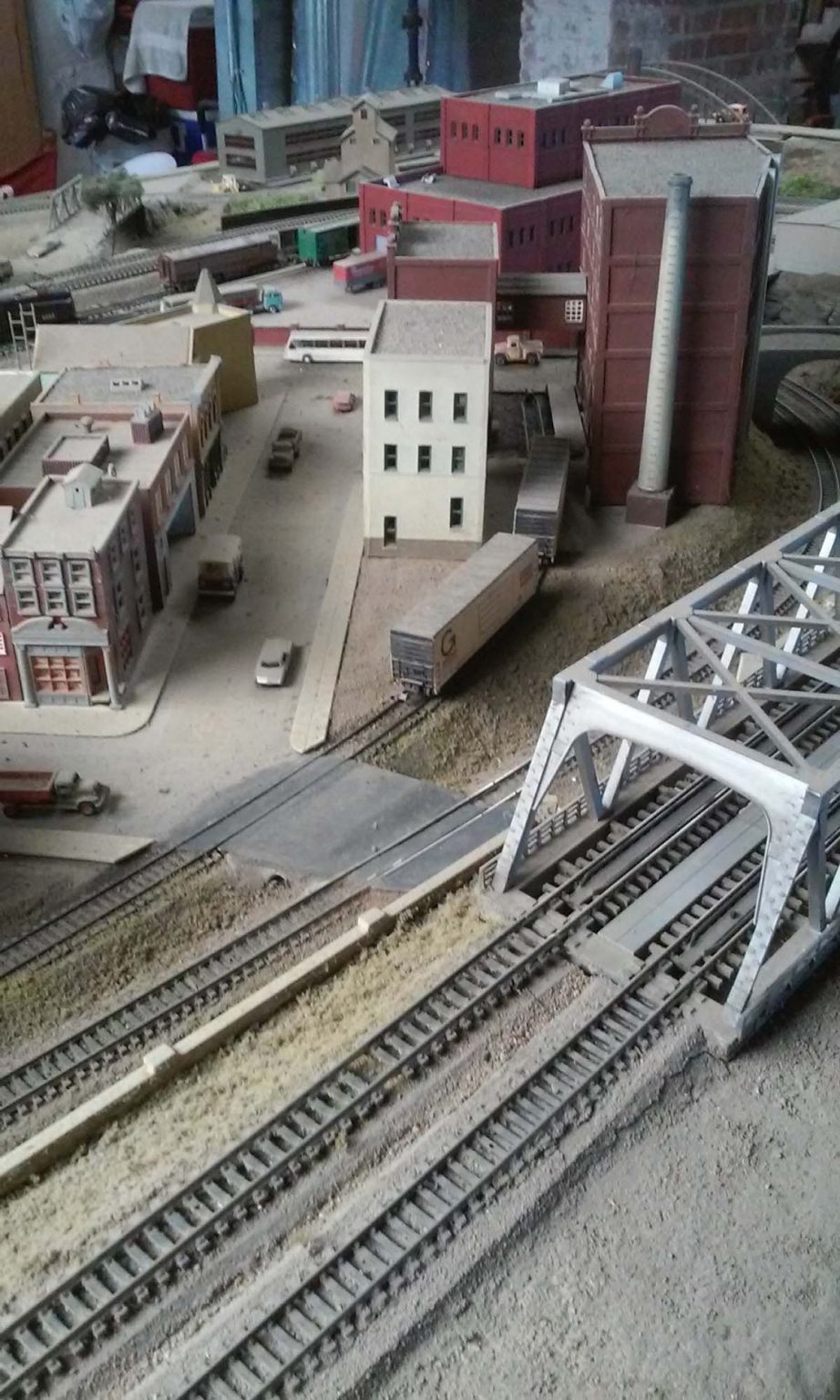 Basement train layouts - Model railroad layouts plansModel railroad ...