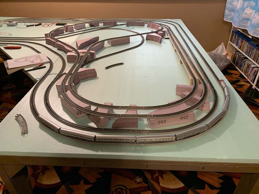 HO or N scale? - Model railroad layouts plansModel railroad layouts plans