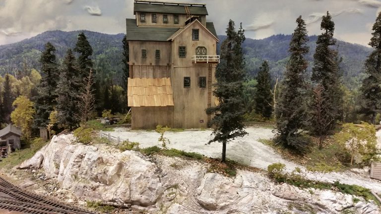 HOn3 18 inch radius works for Dave - Model railroad layouts plansModel ...