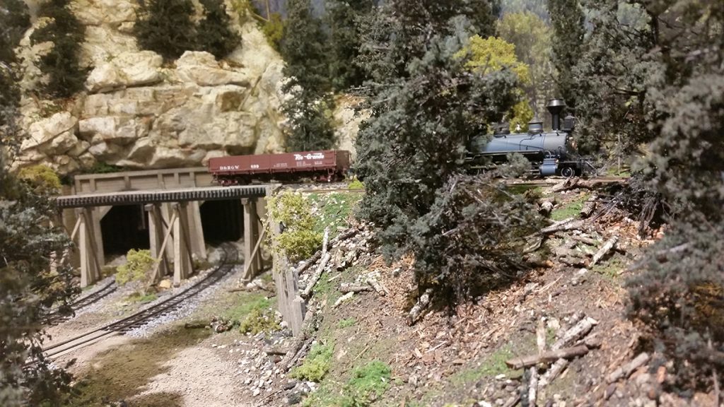 HOn3 18 inch radius works for Dave - Model railroad layouts plansModel ...