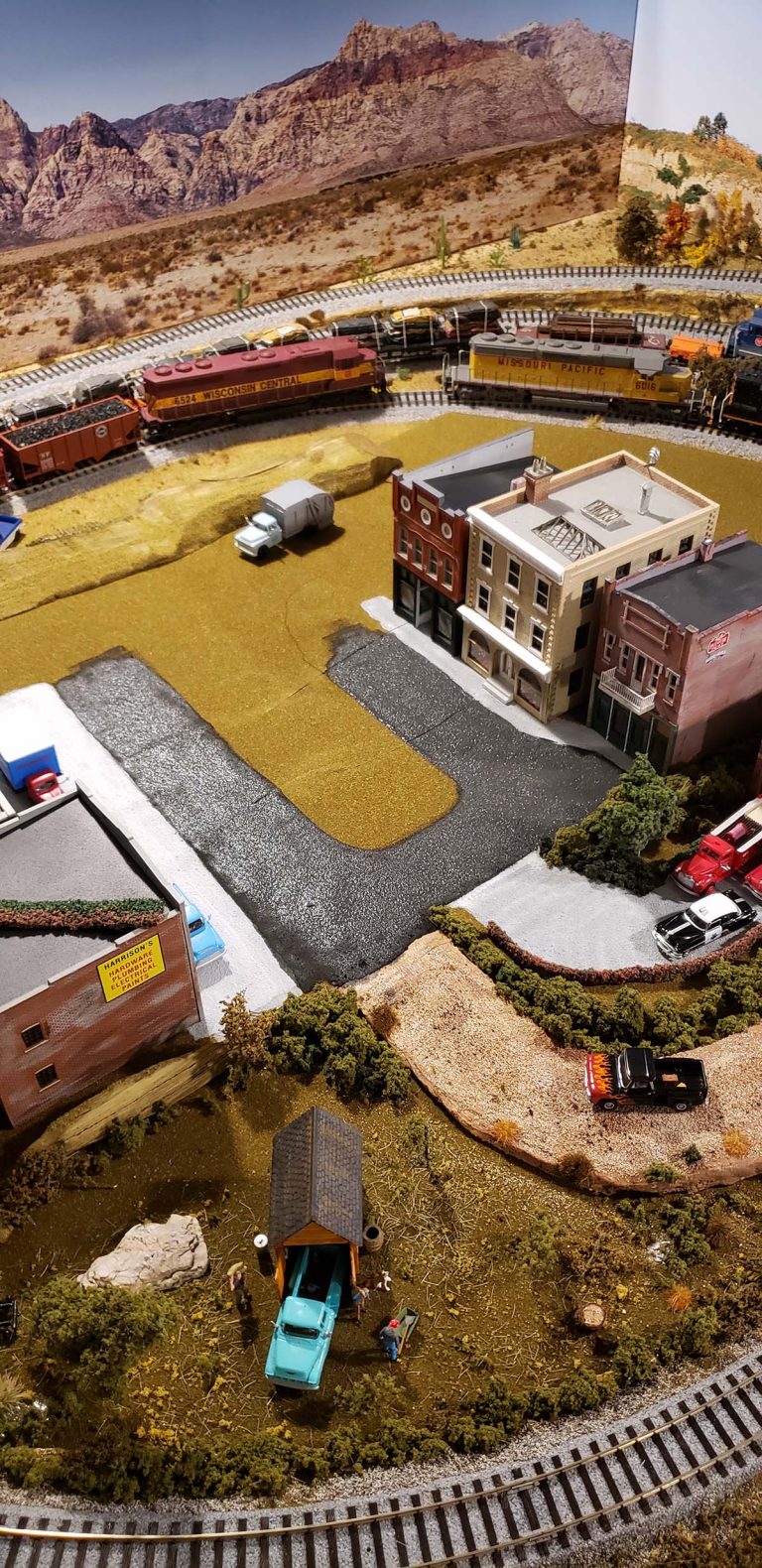 HO scale town buildings - Model railroad layouts plansModel railroad ...