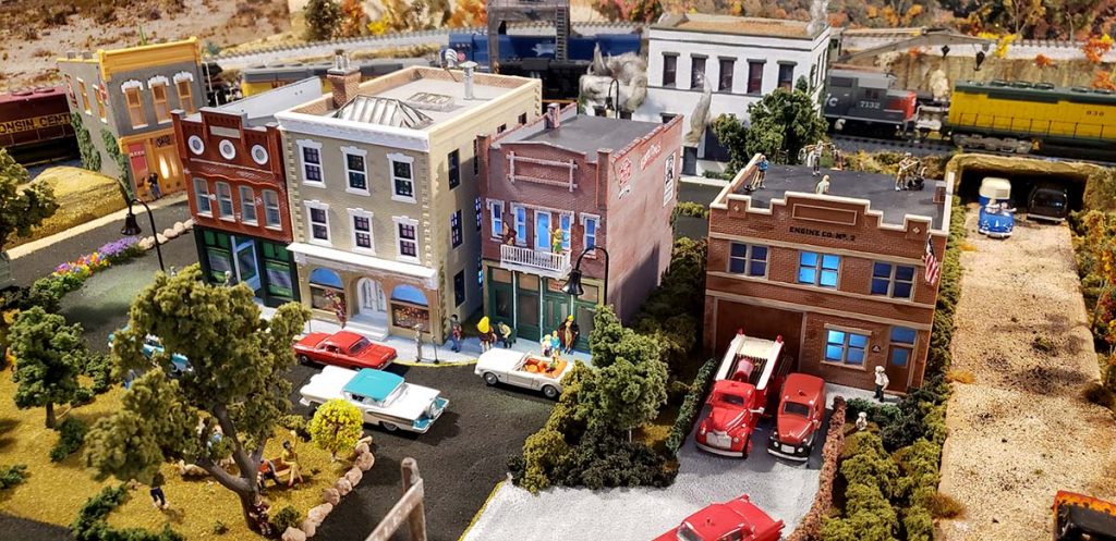 HO scale small town - Eric's - Model railroad layouts plansModel ...