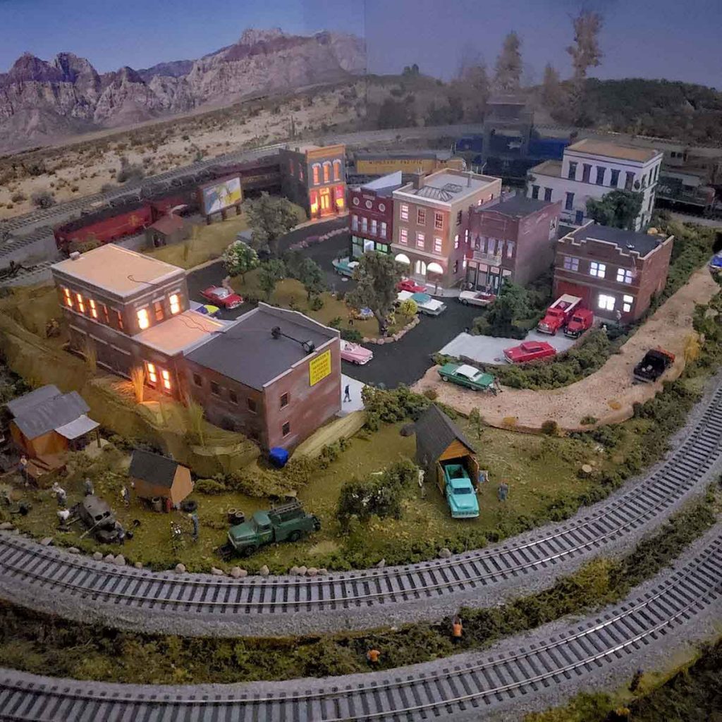 HO buildings - Eric adds to his layout - Model railroad layouts ...
