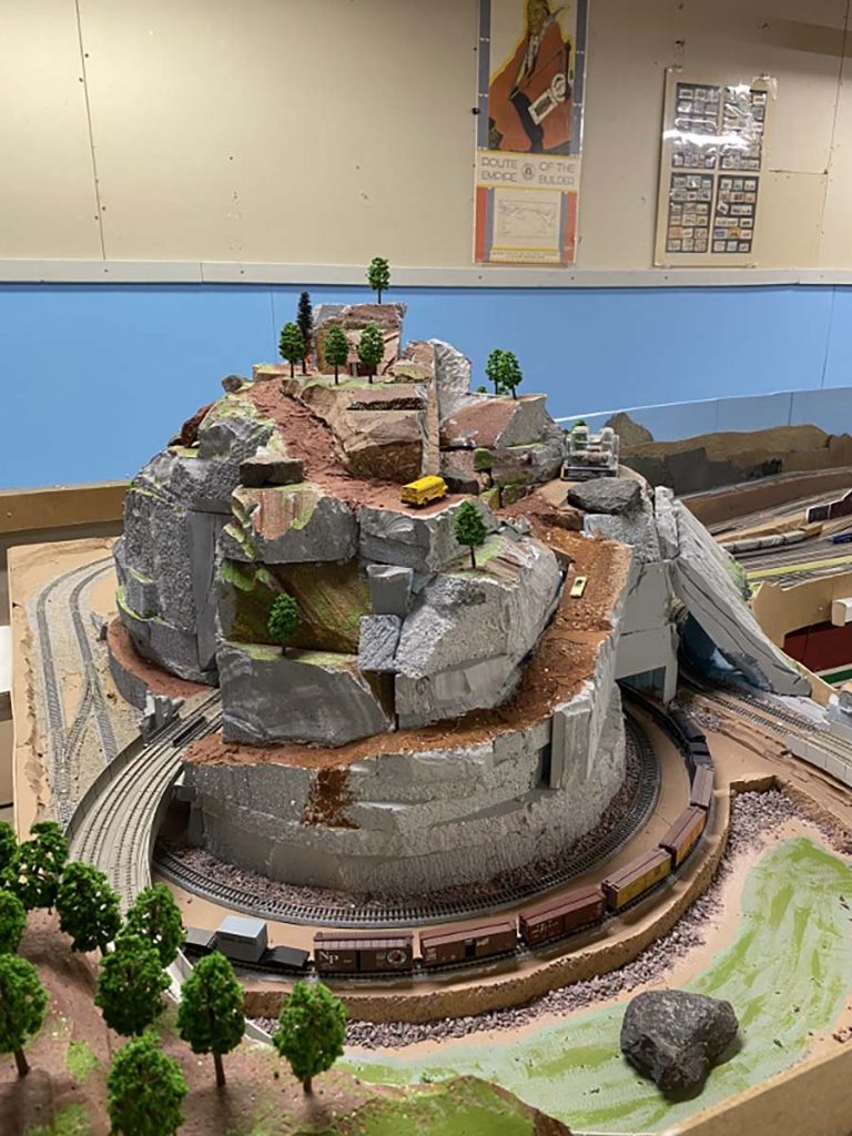 Large N scale layout - Model railroad layouts plansModel railroad ...