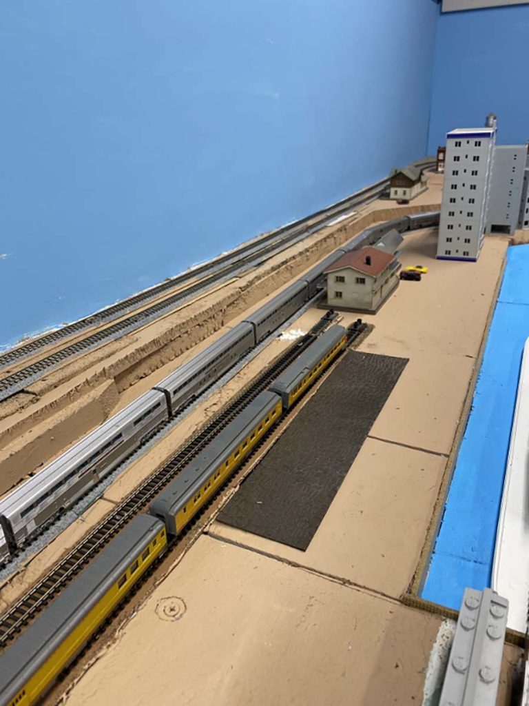 Large N scale layout - Model railroad layouts plansModel railroad ...