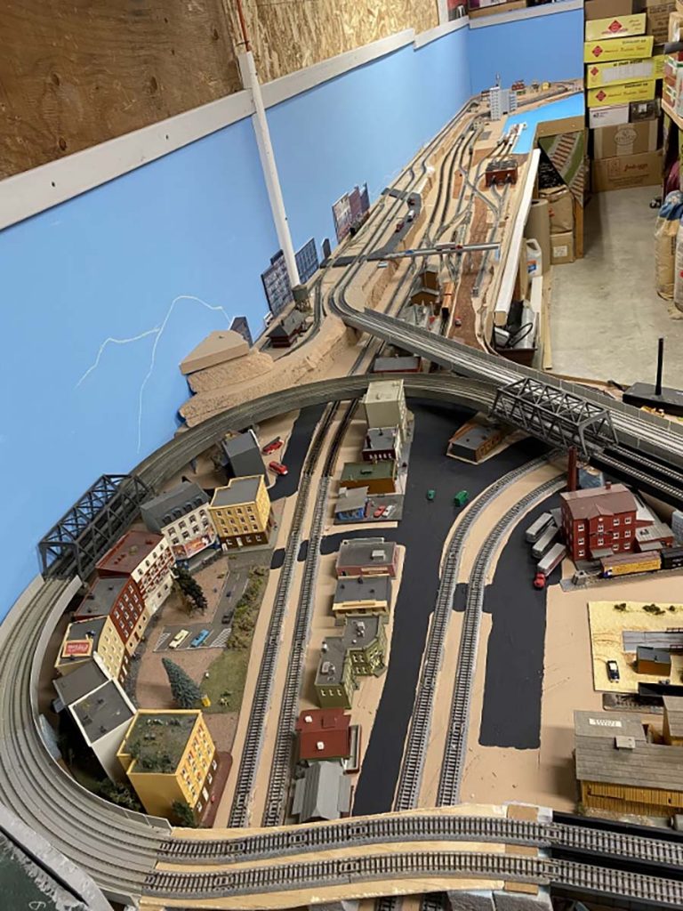 Large N scale layout - Model railroad layouts plansModel railroad ...