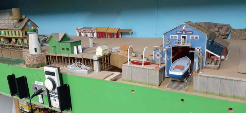 HO scale harbor - Model railroad layouts plansModel railroad layouts plans