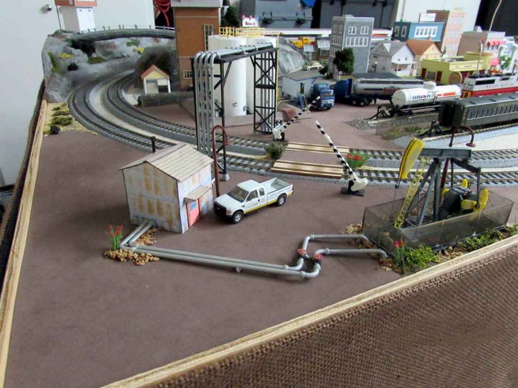 4x10 HO scale - Don's - Model railroad layouts plansModel railroad ...