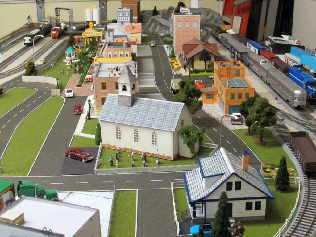4x10 HO scale - Don's - Model railroad layouts plansModel railroad ...