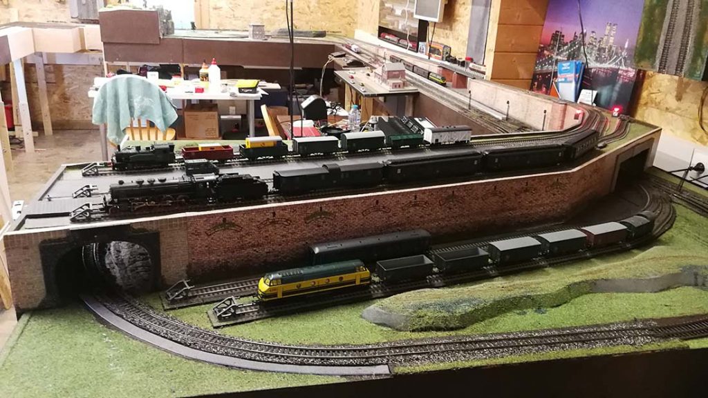 European HO model trains - Model railroad layouts plansModel railroad ...