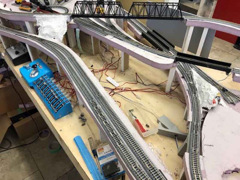 N scale 3x5 - Tom's - Model railroad layouts plansModel railroad ...