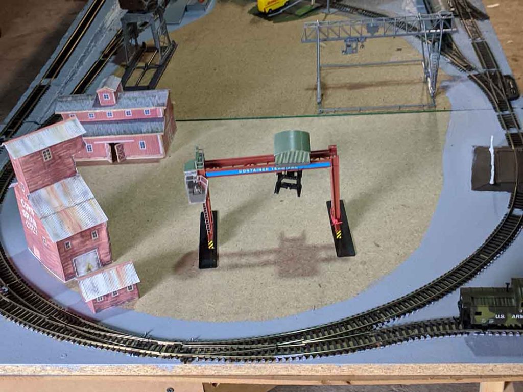 HO scale double loop: Jason and Heather's - Model railroad layouts ...